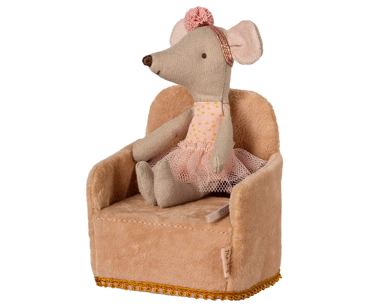 Powder Mouse Chair – Pink Antlers
